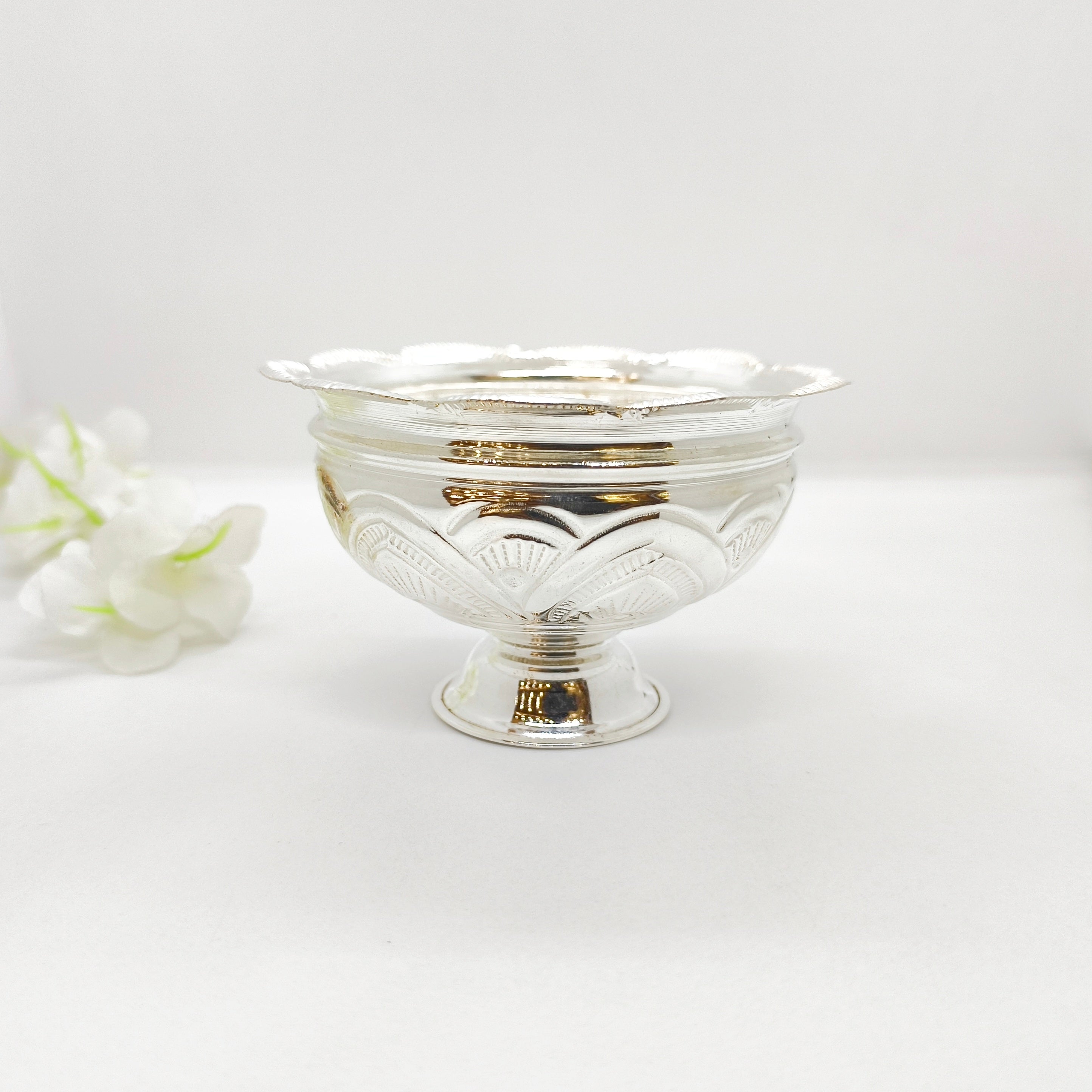 Santhana Kinnam – The Velli Kadai